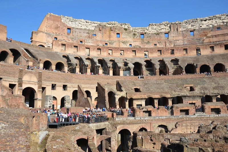 The moon over the Colosseum - Guided tour. ITALY-MUSEUM