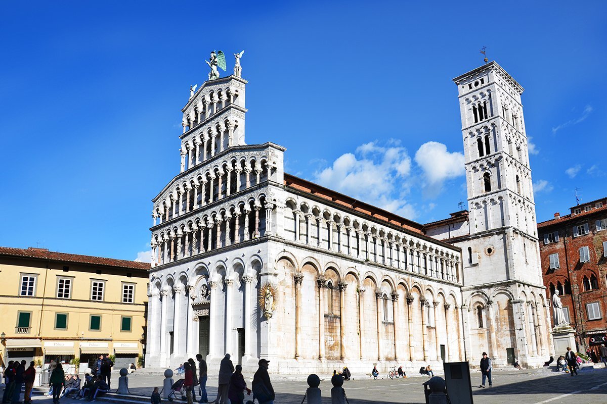 Lucca and Pisa Tour with buccellato cake tasting - ITALY MUSEUM